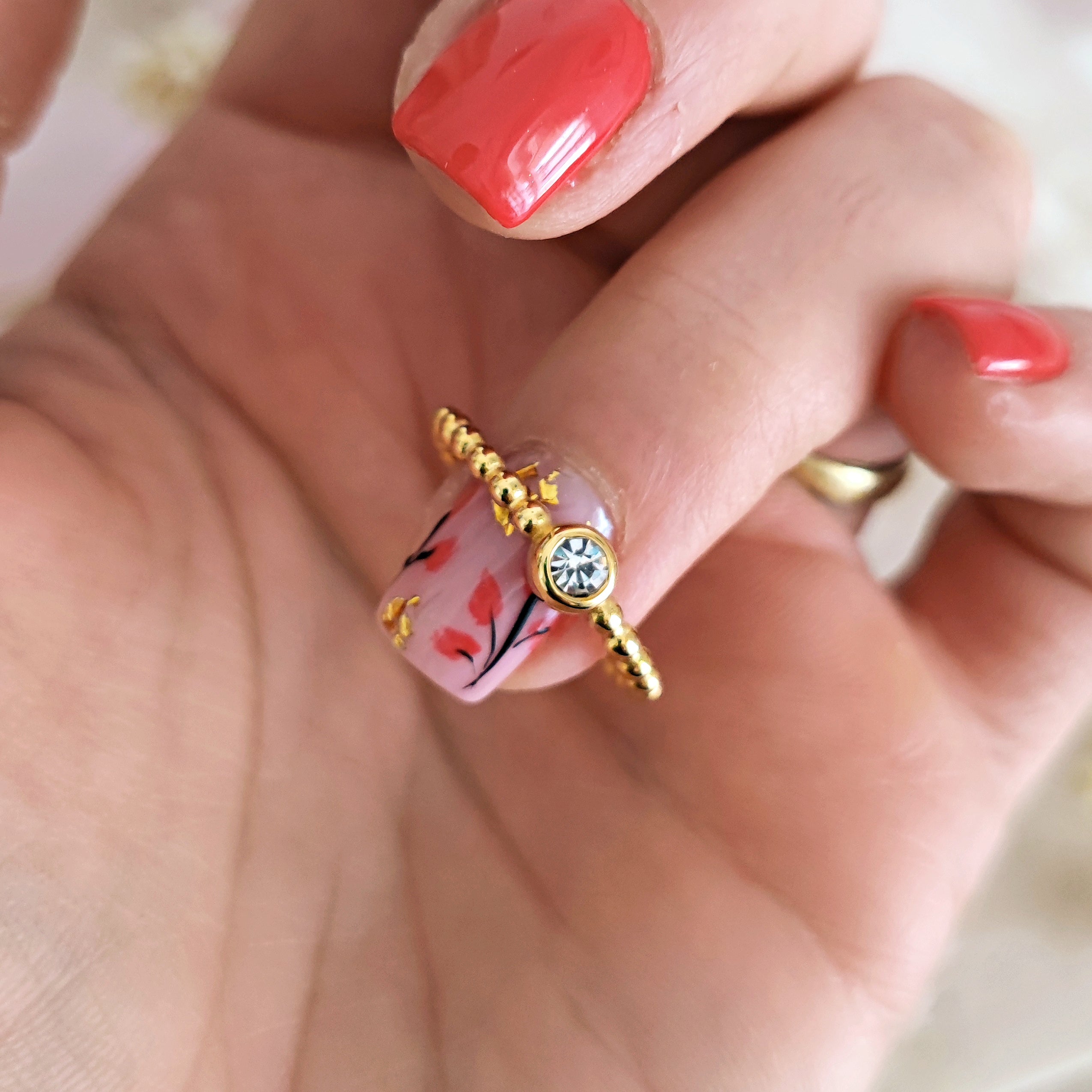 Gold aesthetic rings store